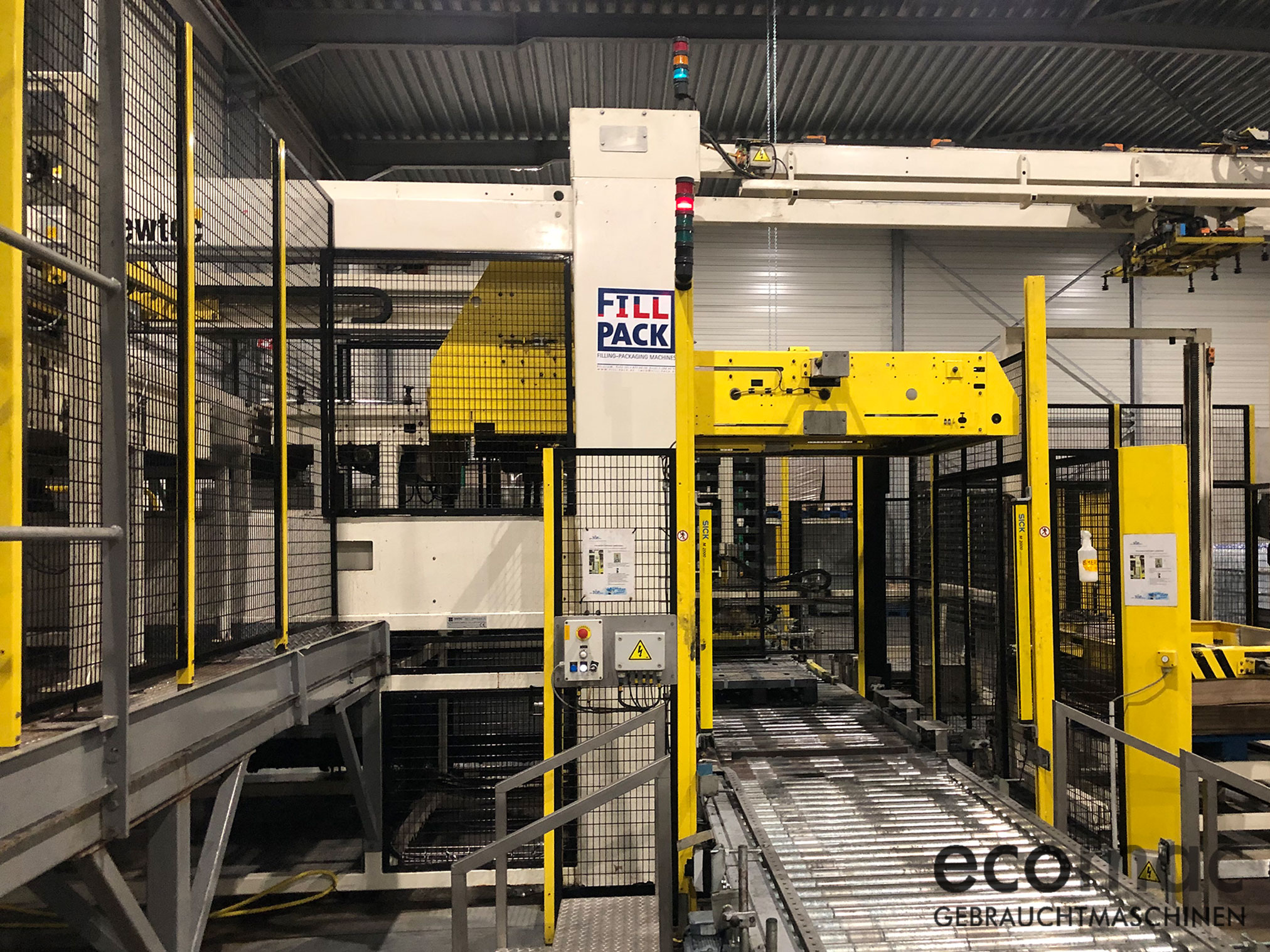 Used filling line for non-returnable PET bottles # 10-23972 - ecomac